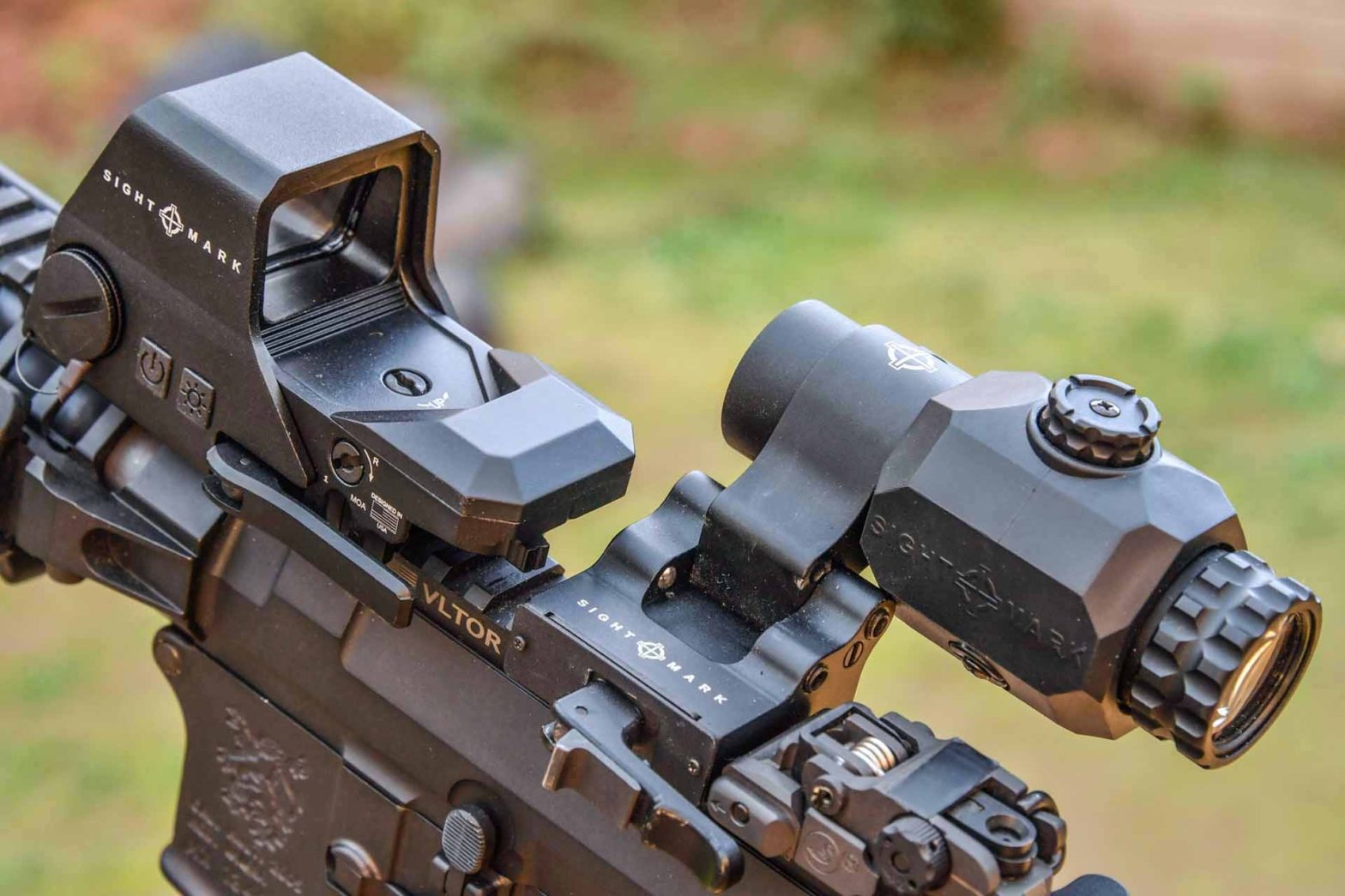 Sightmark Ultra Shot R-Spec és XT-3 Tactical Magnifier: RedDot és ...
